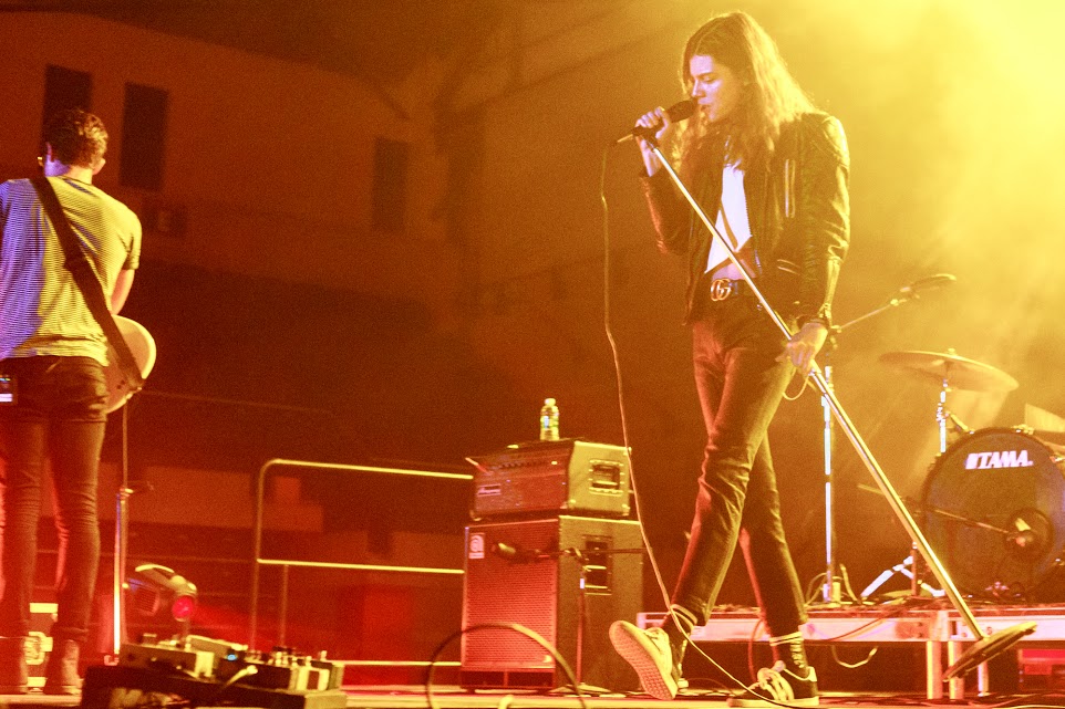 Review: Børns shines with dazzling vocals at SEE’s Back to School ...