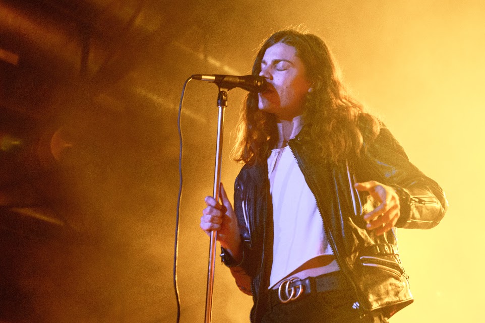 Review: Børns shines with dazzling vocals at SEE’s Back to School ...
