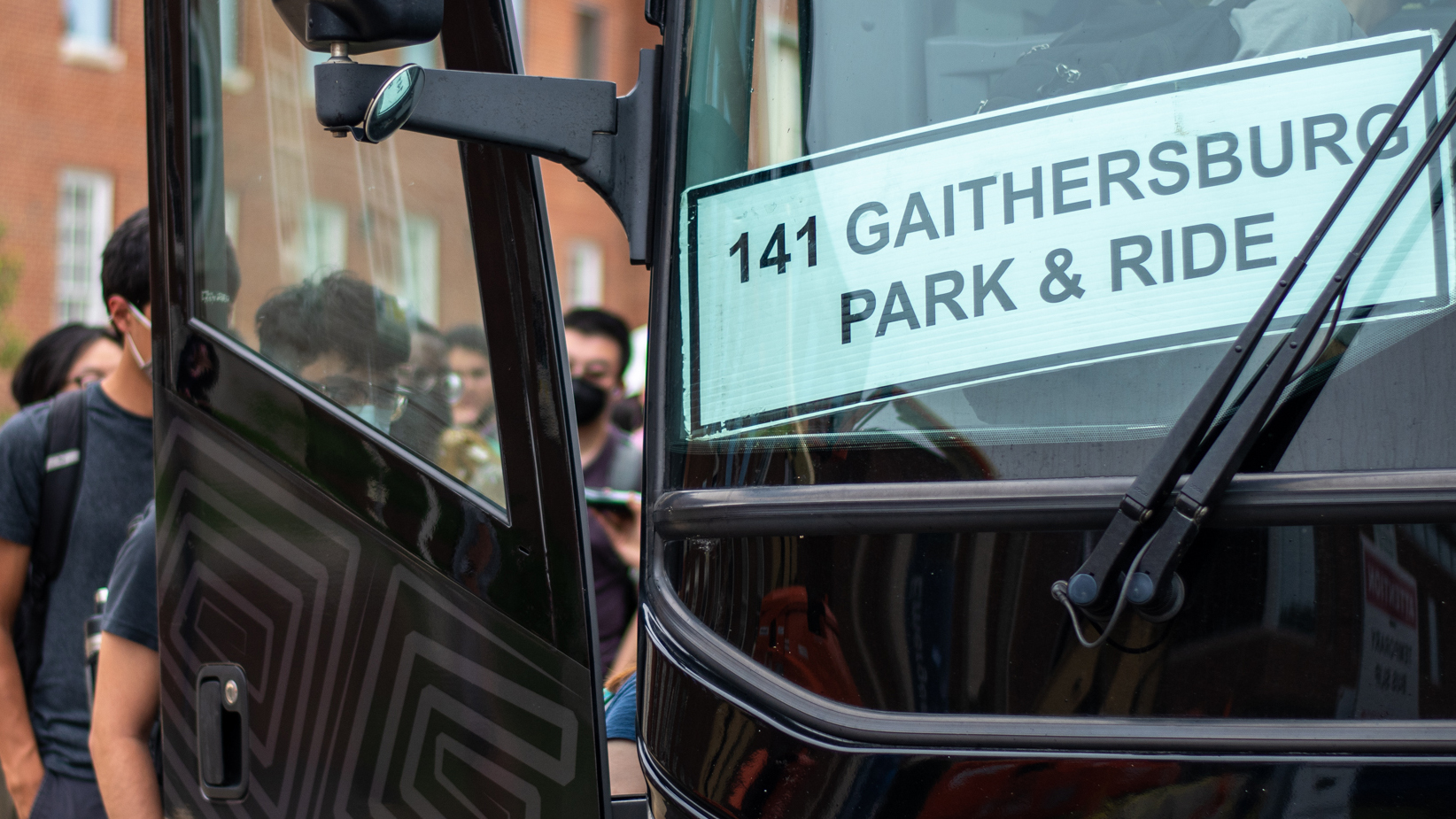 DOTS adds another #141 bus to meet commuter demand on Gaithersburg ...