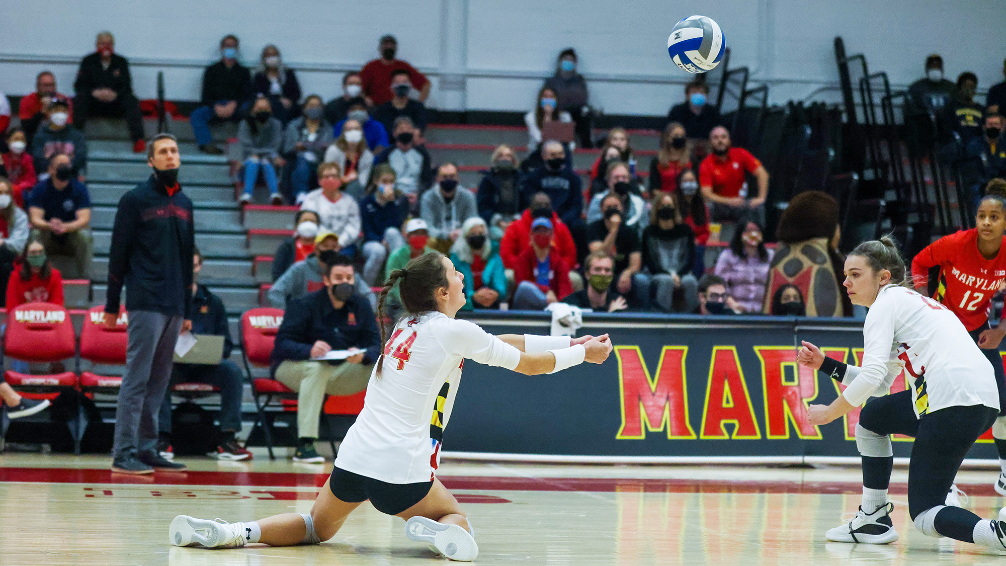 Maryland volleyball continues struggles on the road, swept by Illinois, 3-0