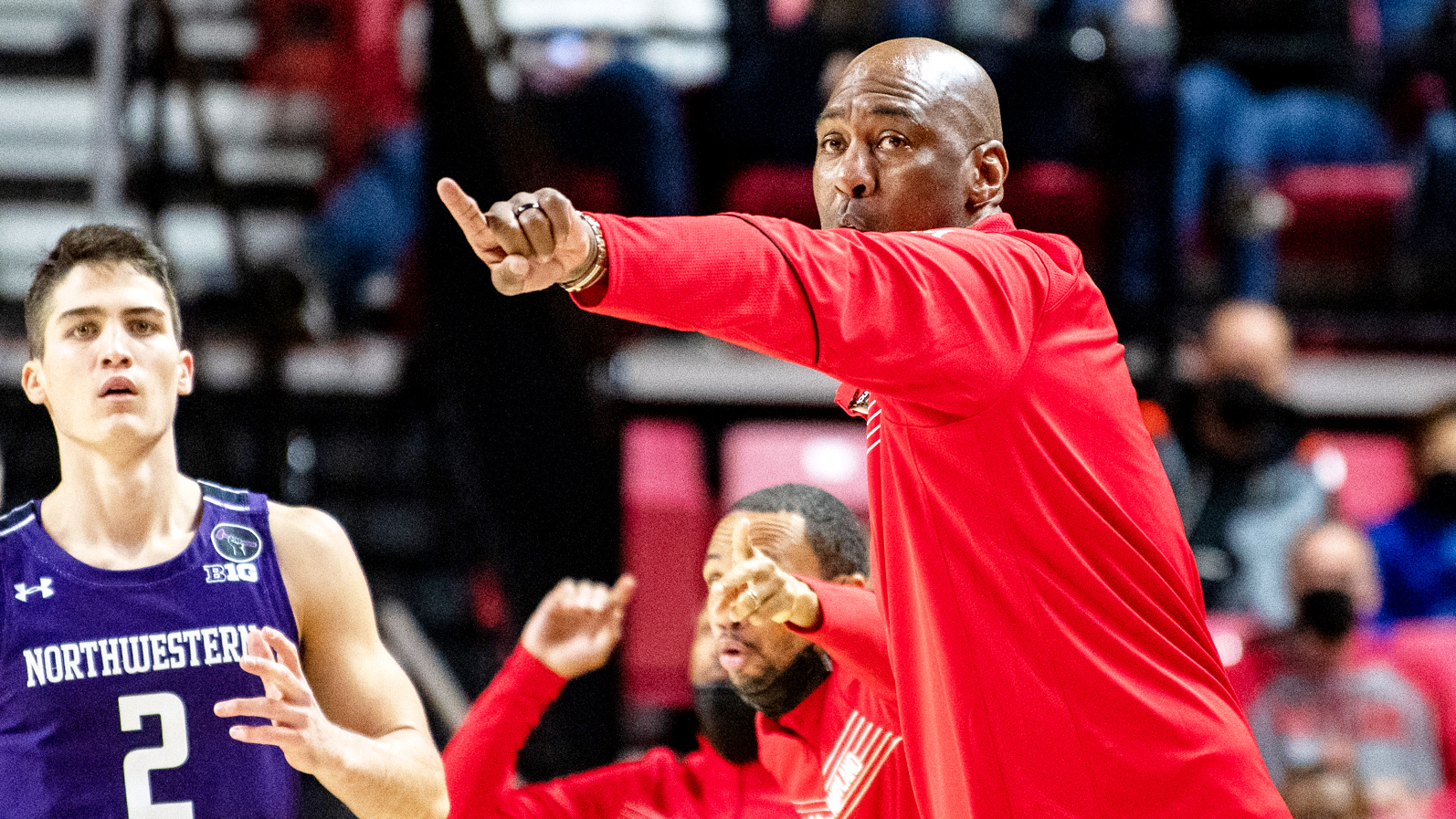 Maryland men’s basketball’s sideline looks different. Its on-court ...